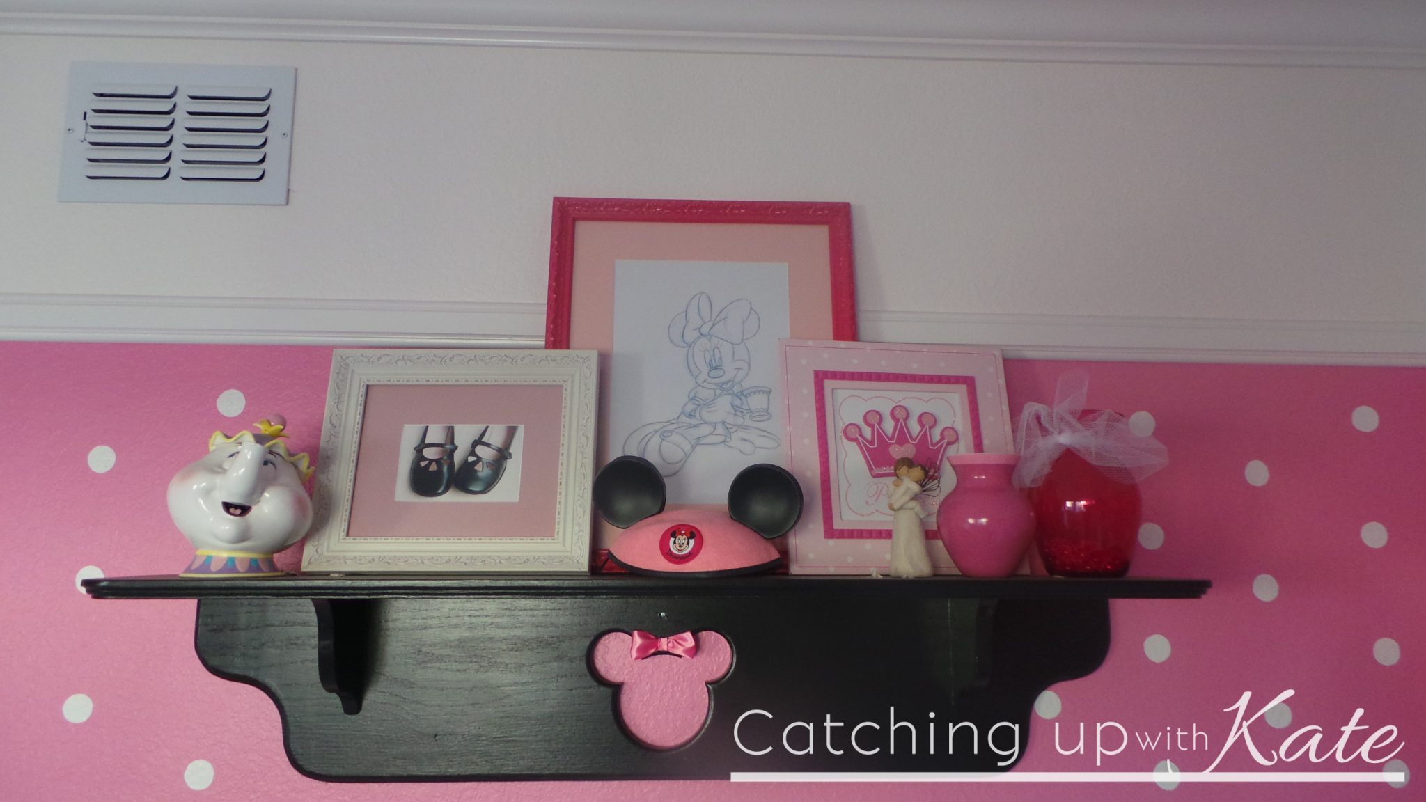 Minnie Mouse Room : DIY Decor - Highlights Along the Way