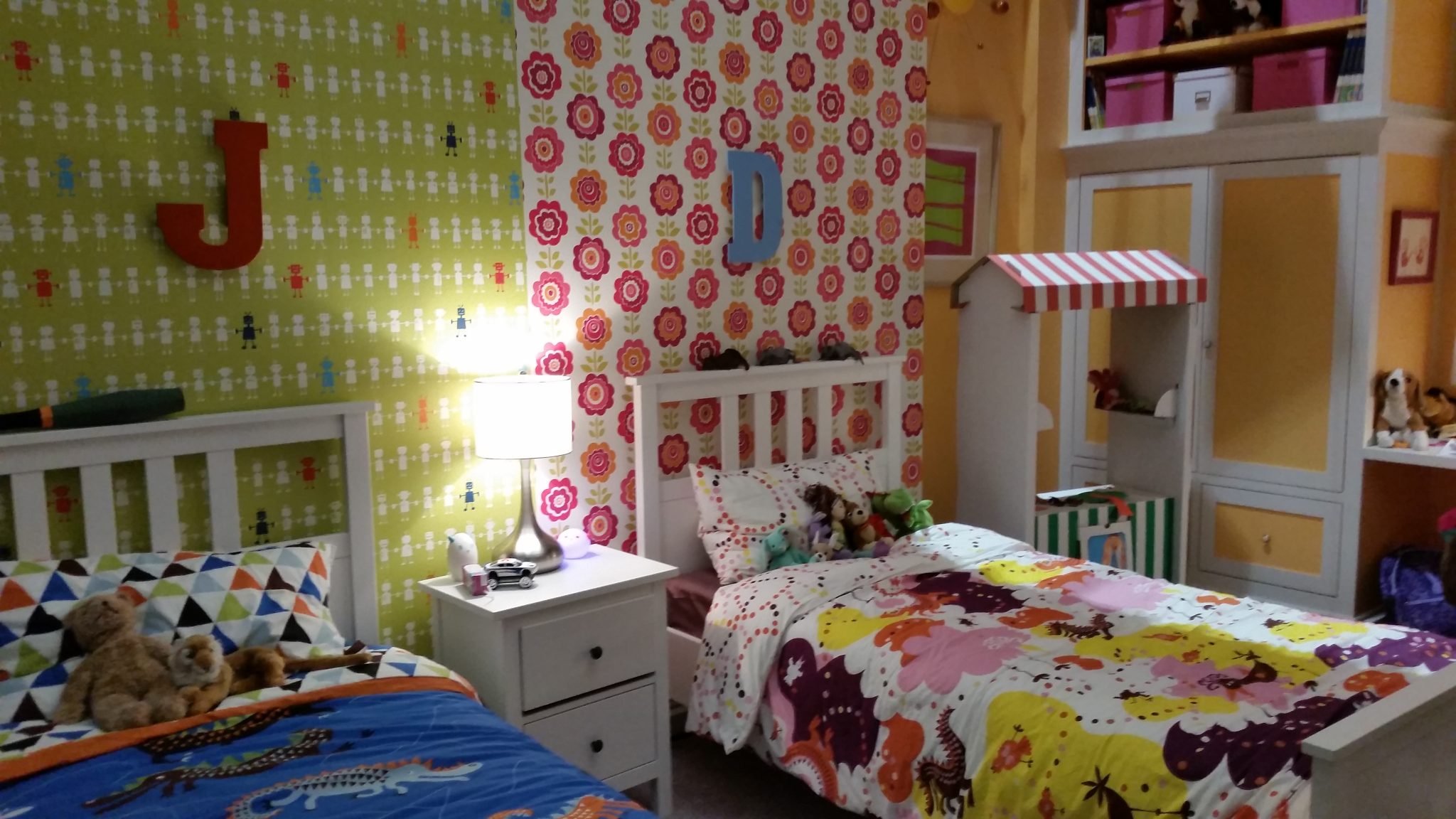 Behind the scenes at ABC's black-ish - pictures of the Blackish House!
