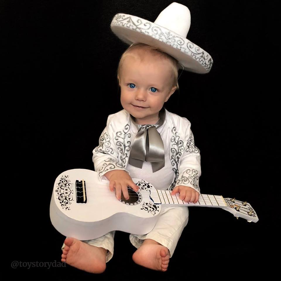 An Interview with Toy Story Dad about costumes and his blog!