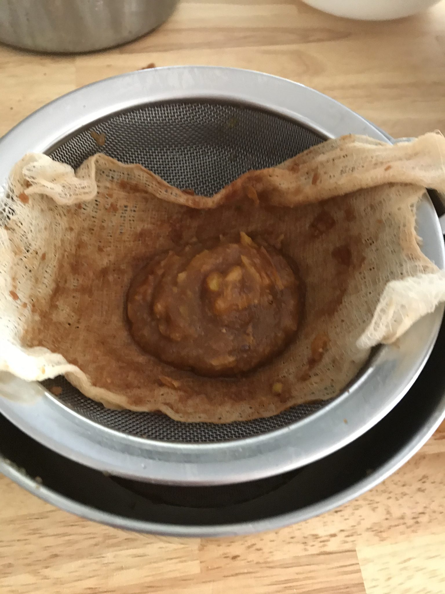 Loquat Bars Recipe - Simple Dessert to make with loquats